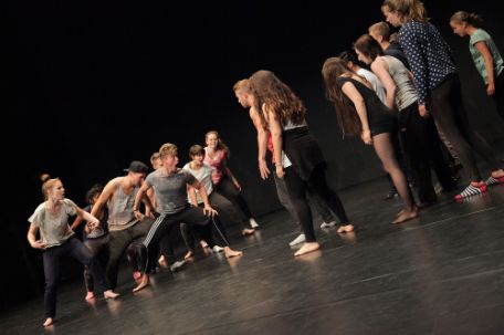 Stage special: Arena #2: Dancebattle